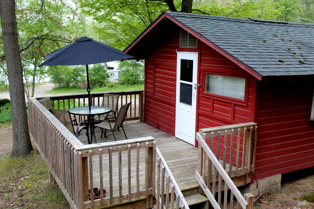 Naktsmājas / Accommodations – Latvian Center Garezers