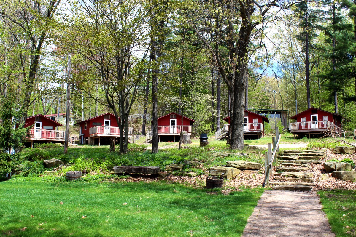 Naktsmājas / Accommodations – Latvian Center Garezers