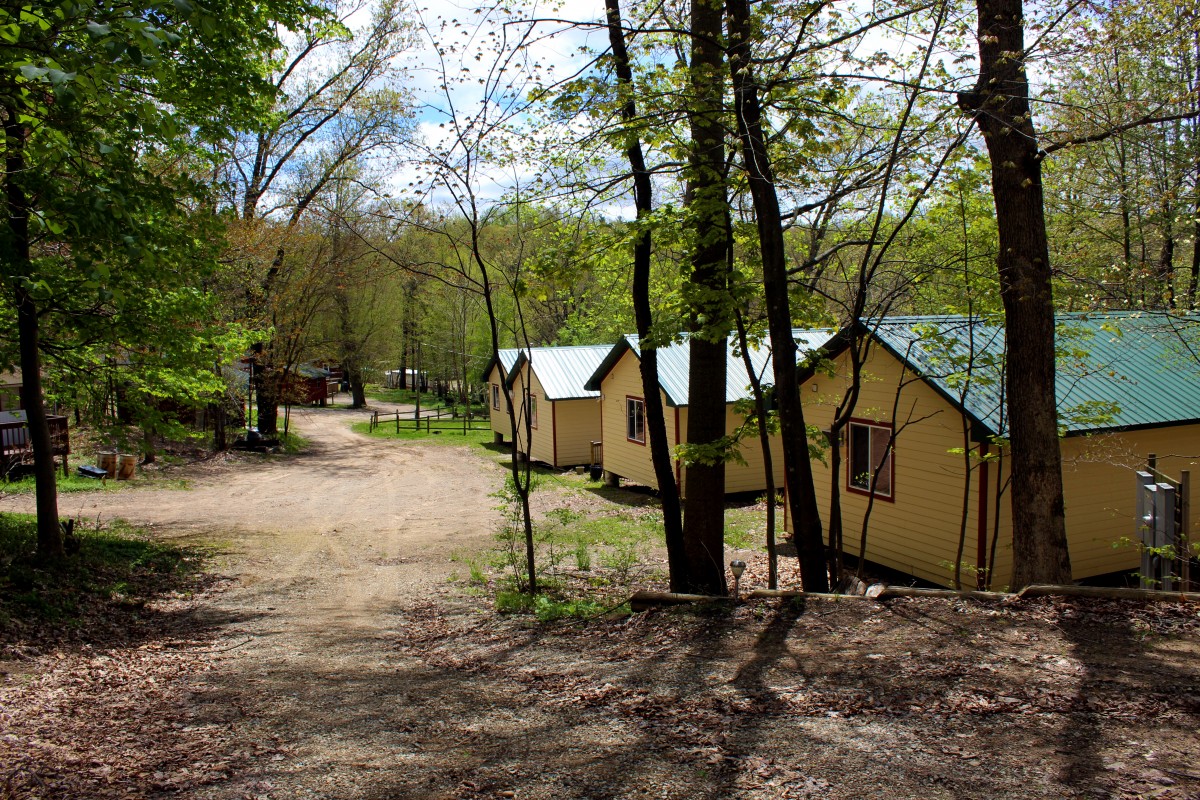 Naktsmājas / Accommodations – Latvian Center Garezers